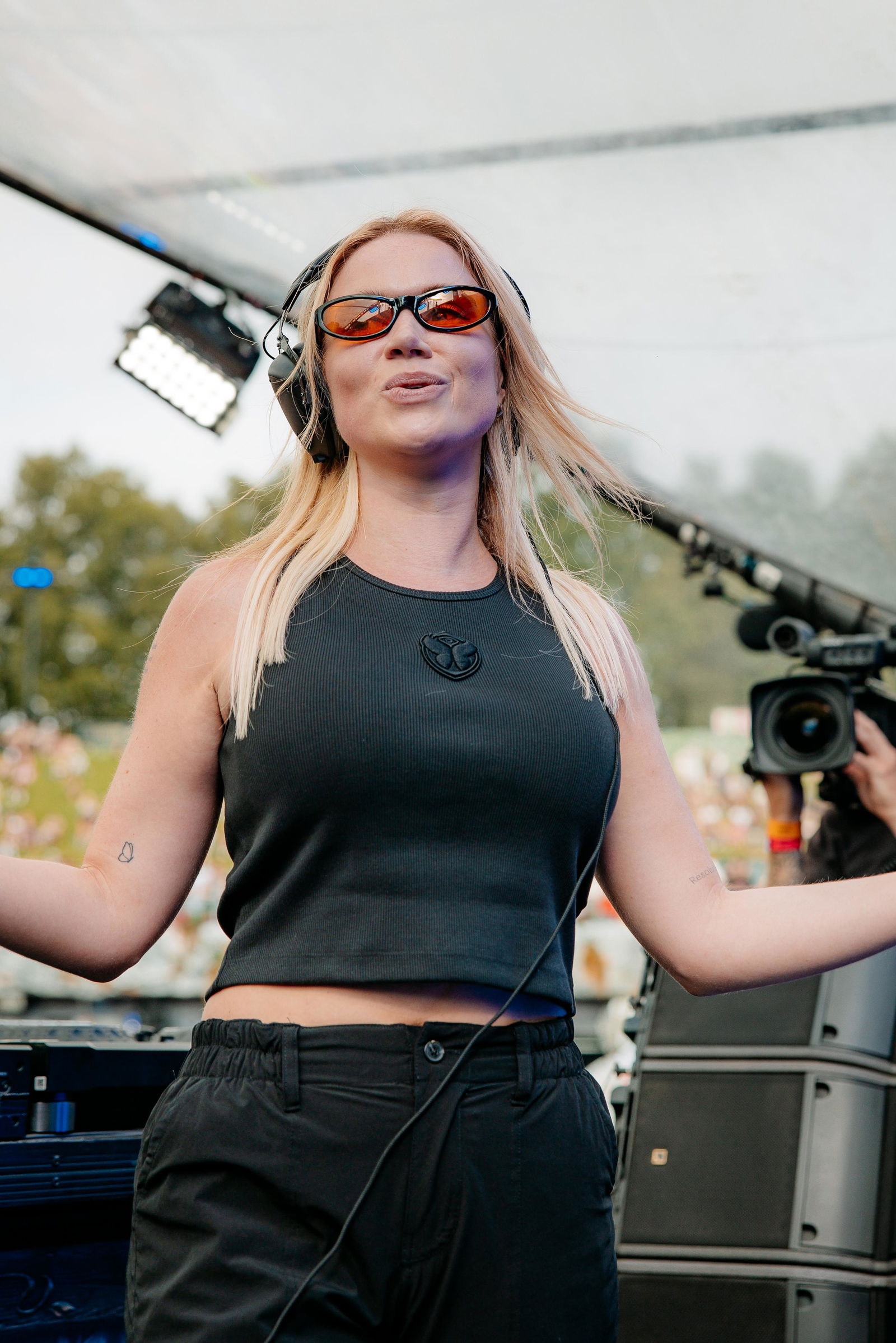 MANDY: music is my default setting